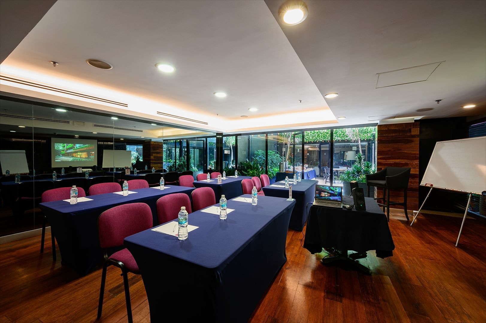 Meeting Rooms in Mexico City | Las Suites Campos Eliseos