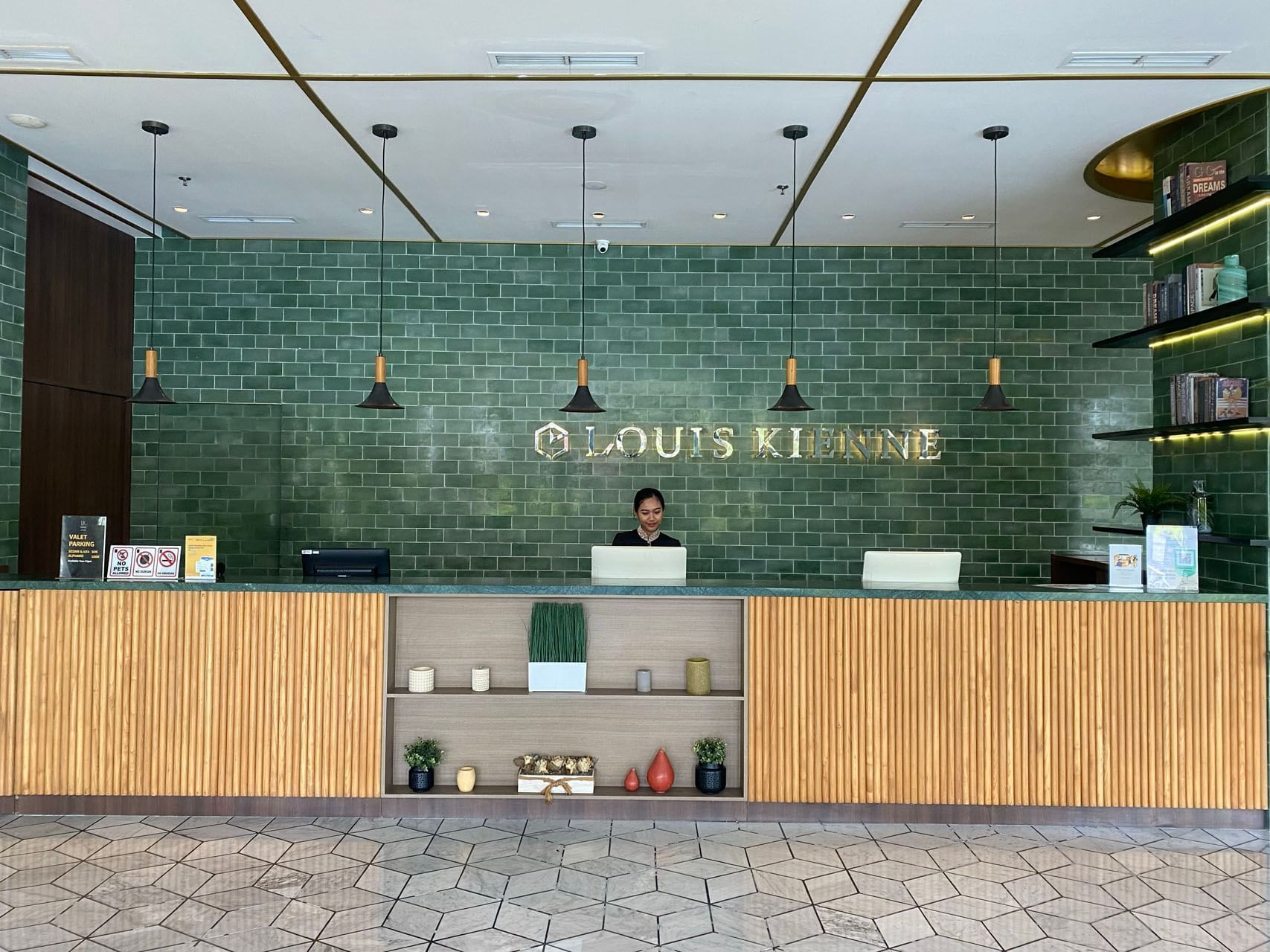 LK Pemuda Semarang Hotel & Residences, Indonesia | LKHG