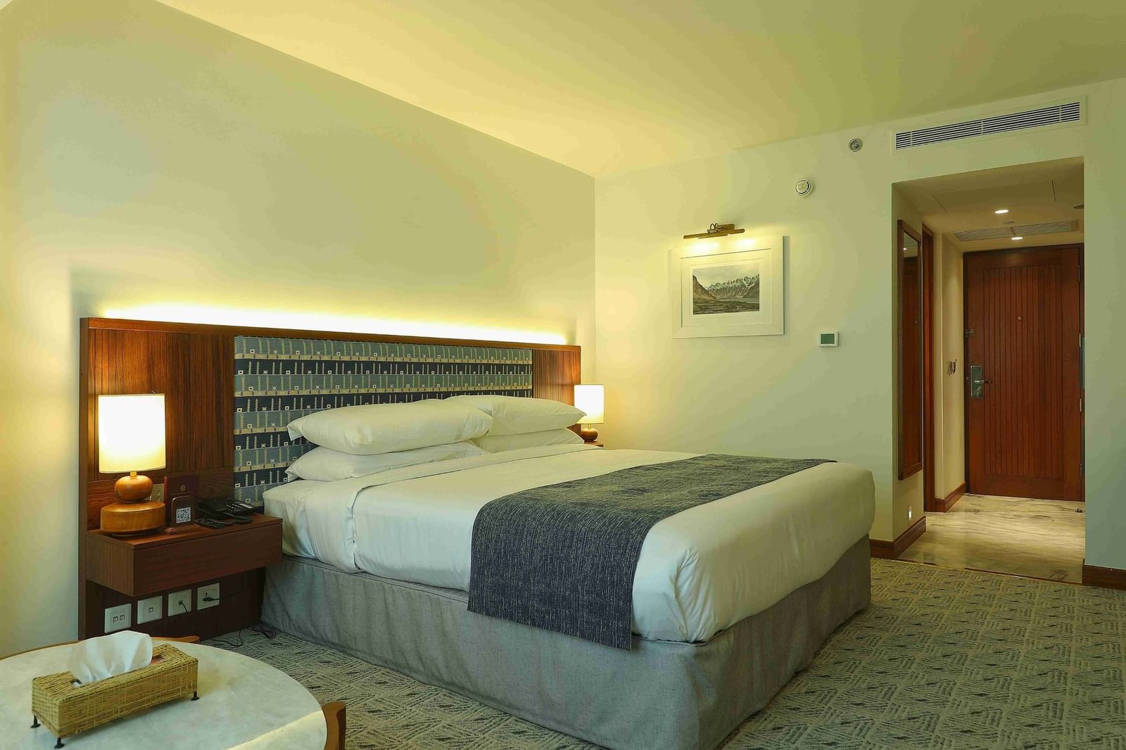 Accommodation In Peshawar | Peshawar Serena Hotel Rooms & Suites