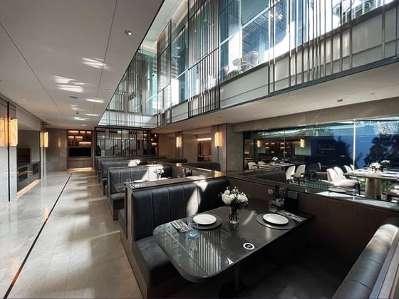 Carlton Hotel Bangkok Sukhumvit | Luxury Hotel near Asok BTS