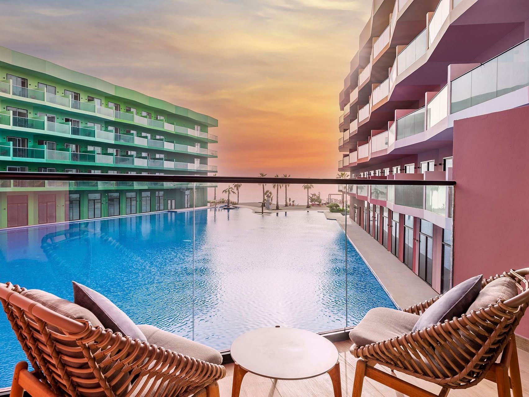 Côte d´Azur Resort | Luxury beach resort in Dubai