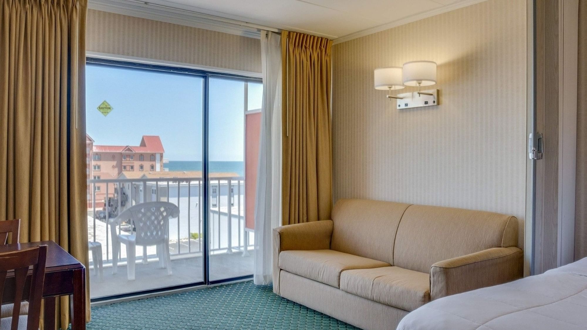 Ocean Corner Unit | The Spinnaker Hotel