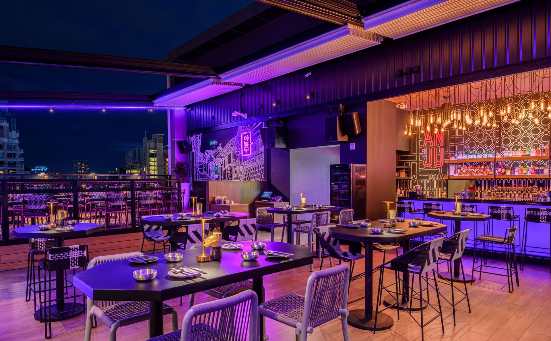 ANJU Korean Rooftop Bar | Sindhorn Midtown Hotel Bangkok