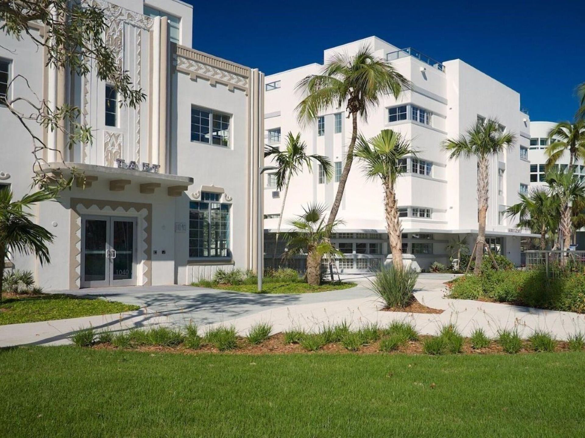 Art Deco Hotels in Miami | Kenmore Village Hotel