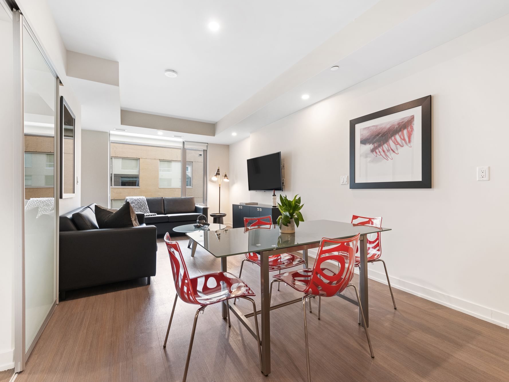 Signature Deluxe Two-Bedroom with Balcony | reStays