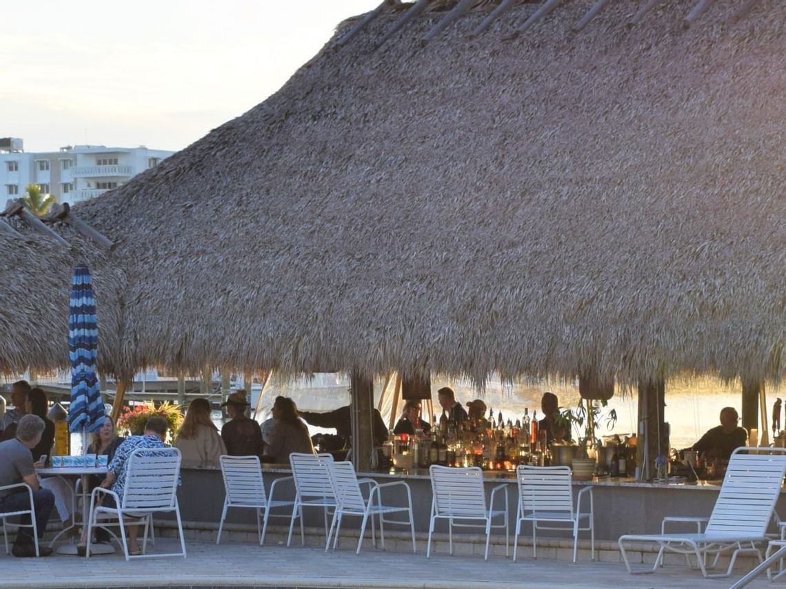 Chickee Bar - Cove Inn on Naples Bay