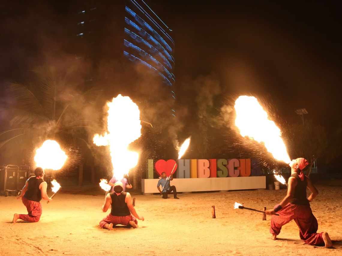 Fire Show | Nightlife Activities At Hibiscus Walk | Lexis Hibiscus® PD