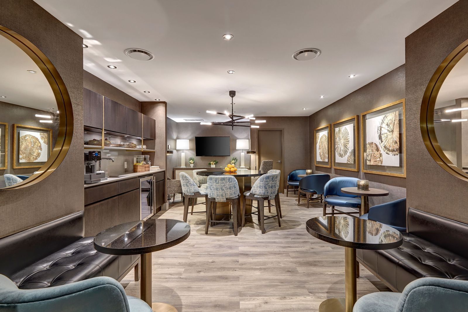 Town Inn Toronto - Stay at Our Downtown Toronto Hotel