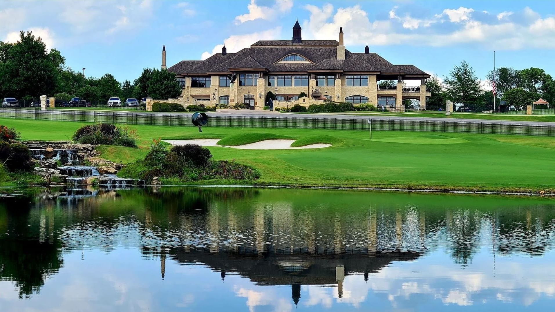 The Summit | Shangri-La Resort