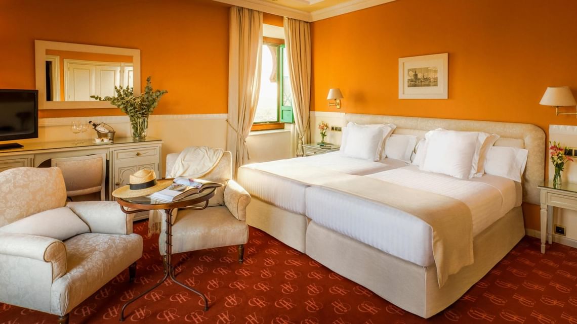 Classic City View With Terrace | Hotel Alhambra Palace