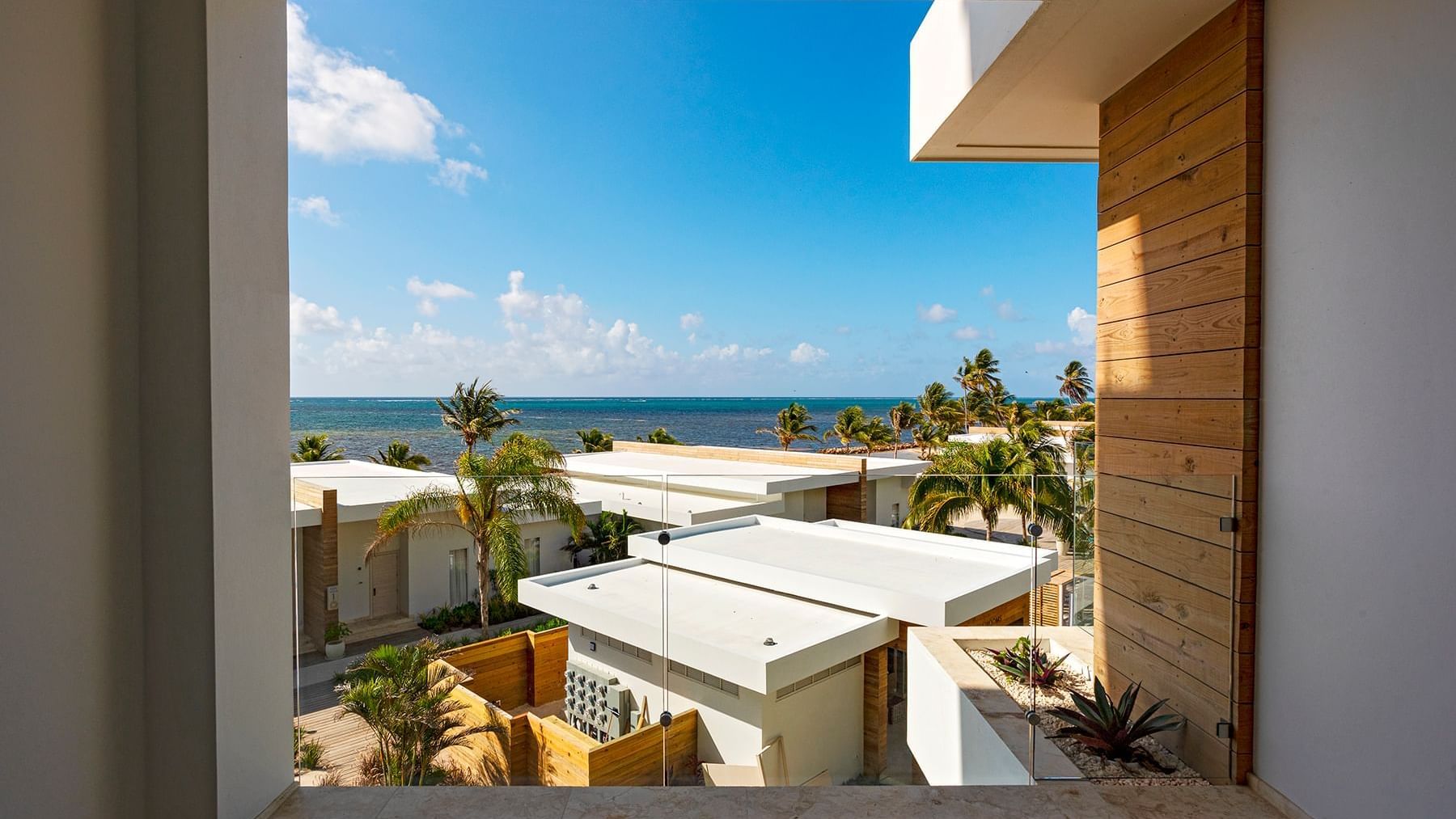 Oceanview Vista One Bedroom Suite | Alaia Belize Autograph Collection ...