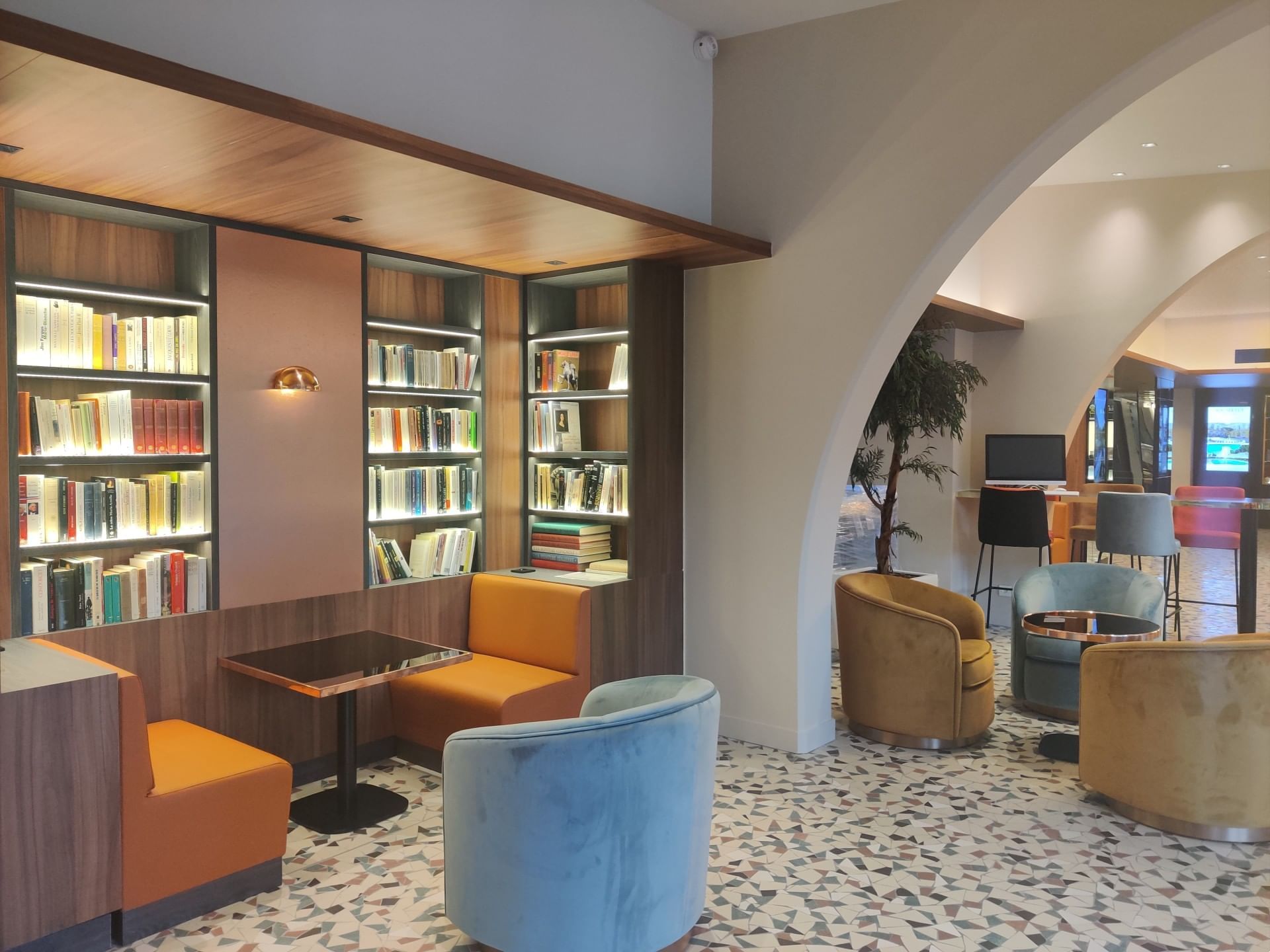 Reception at Aquabella Hotel & Spa in Aix-en-Provence