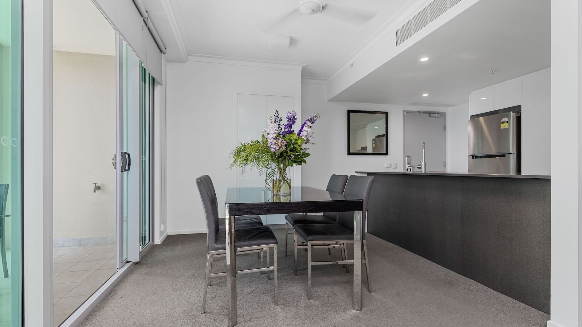 H on Mitchell Darwin | Long Term Stays | Darwin CBD Accommodation