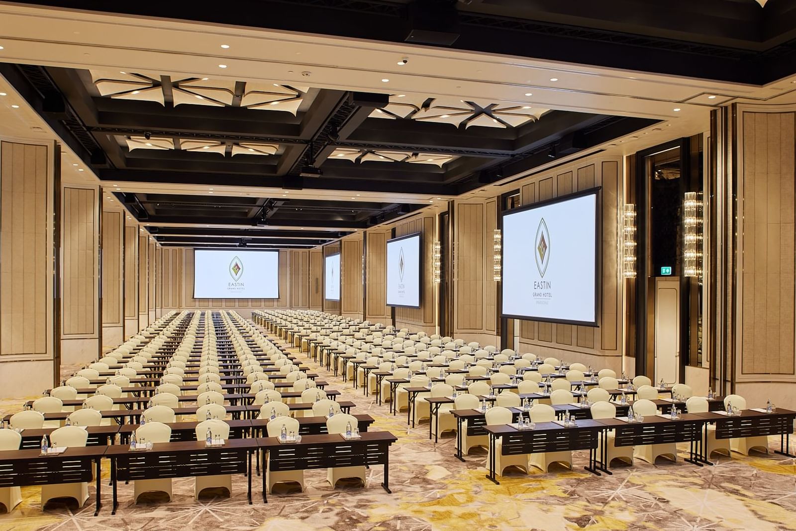 Meeting Rooms in Bangkok | Eastin Grand Hotel Phayathai | ห้องประชุม พญาไท