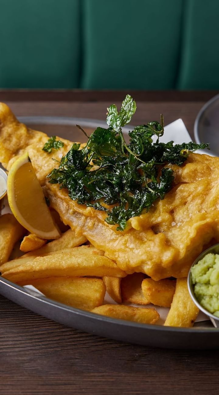 Heathrow Terminal 5 Hotel Special Offers - Thistle | Dinner, Bed ...