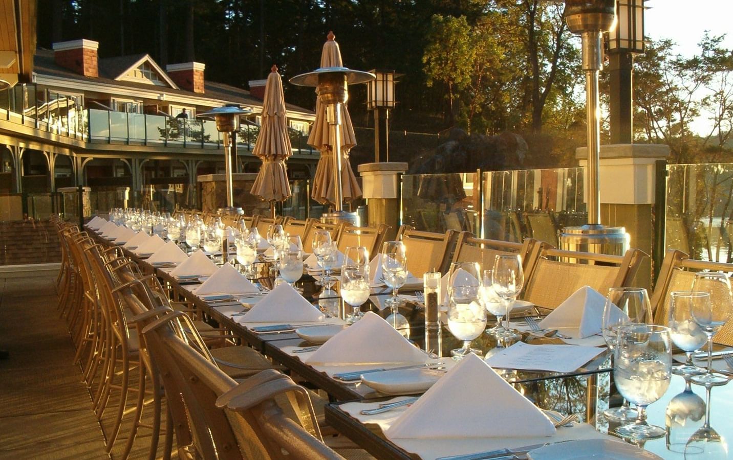 Restaurants on Pender Island - Poets Cove Resort & Spa