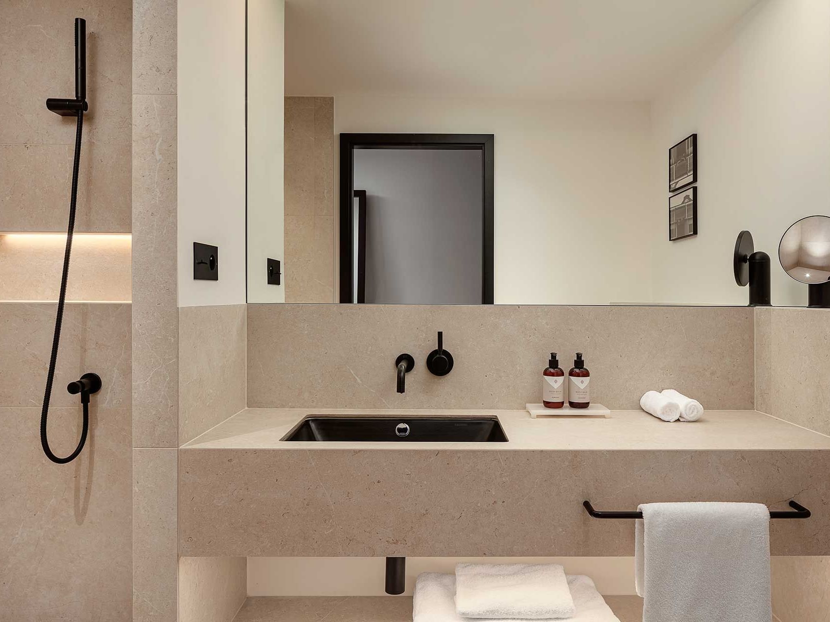 Almanac X Room | Almanac X Alcron Prague Accommodation
