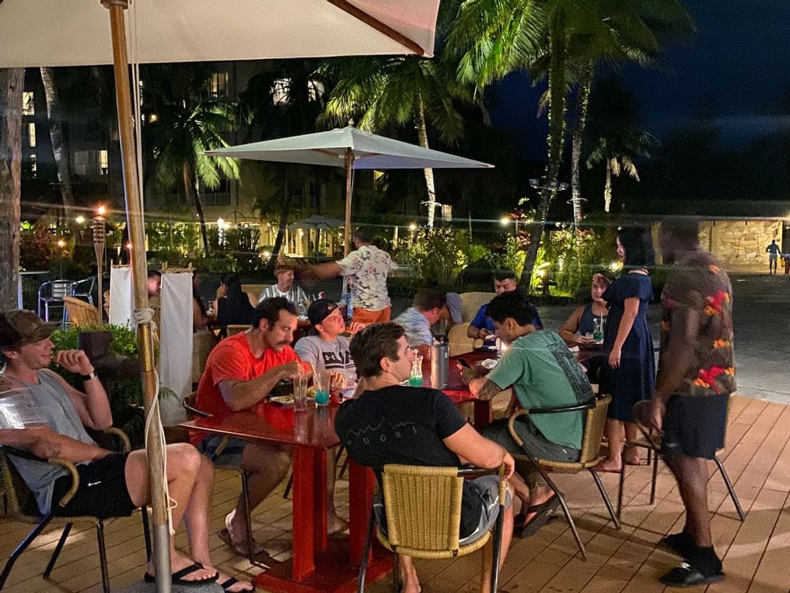 Breeze Bar | Palau Royal Resort