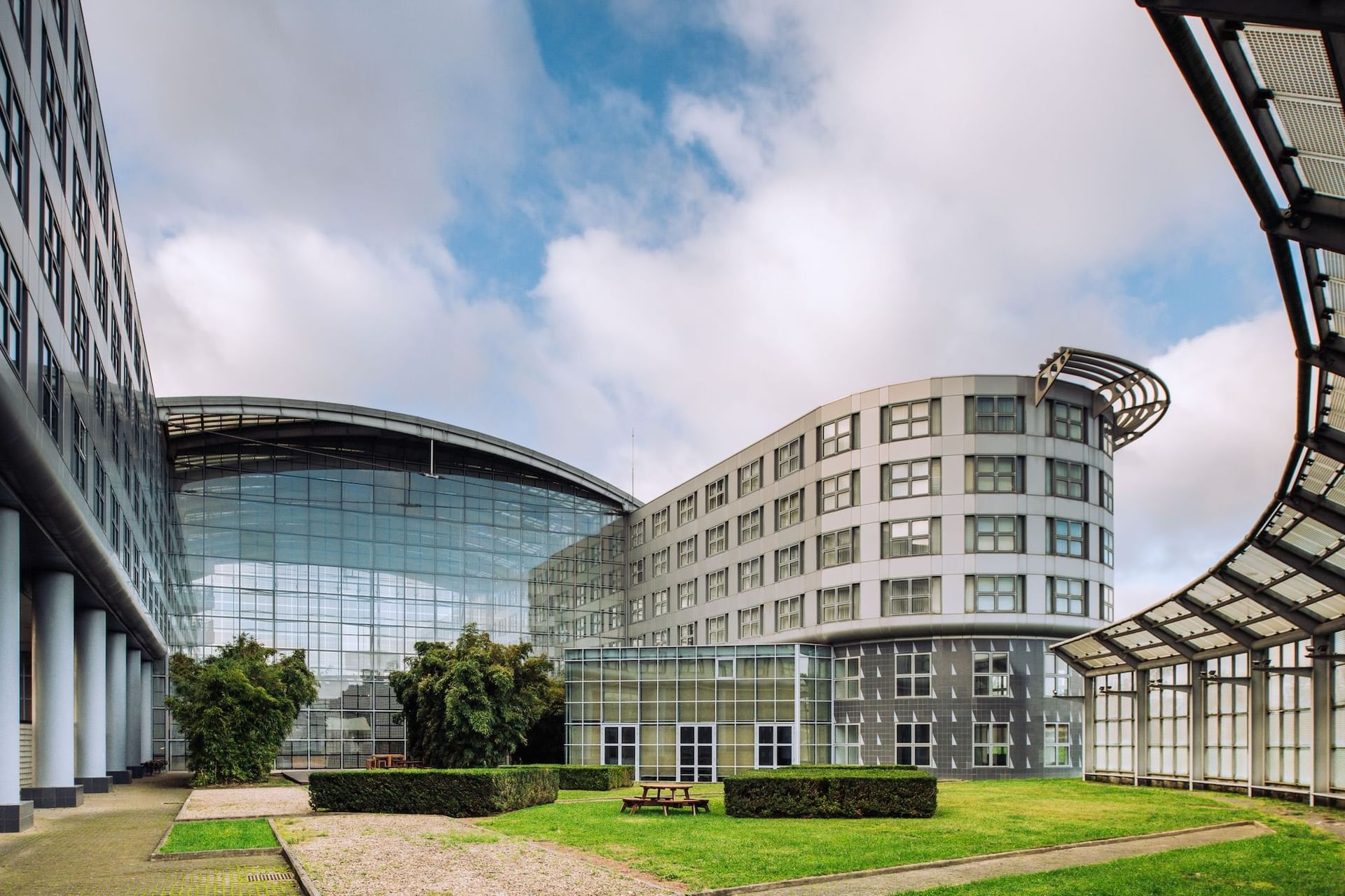 About us | Van der Valk Hotel Paris CDG Airport