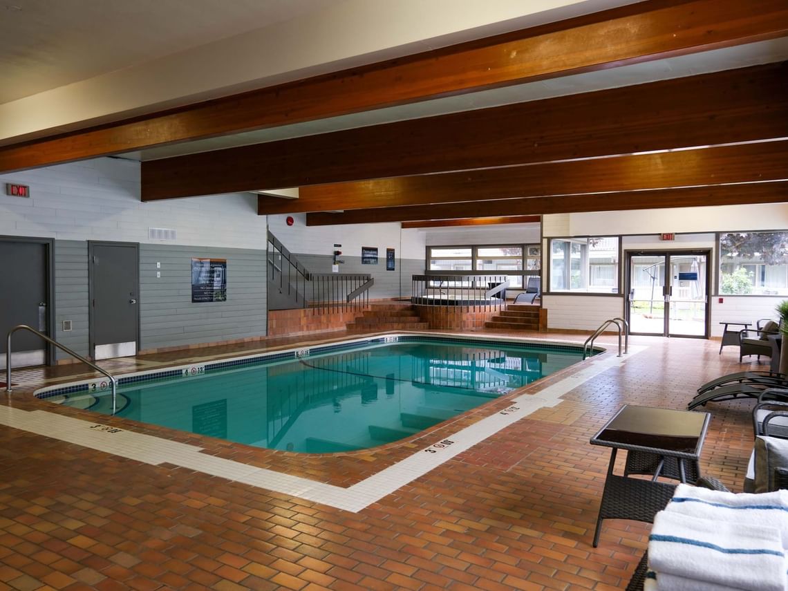 Indoor Pool | Sandman Hotel Revelstoke