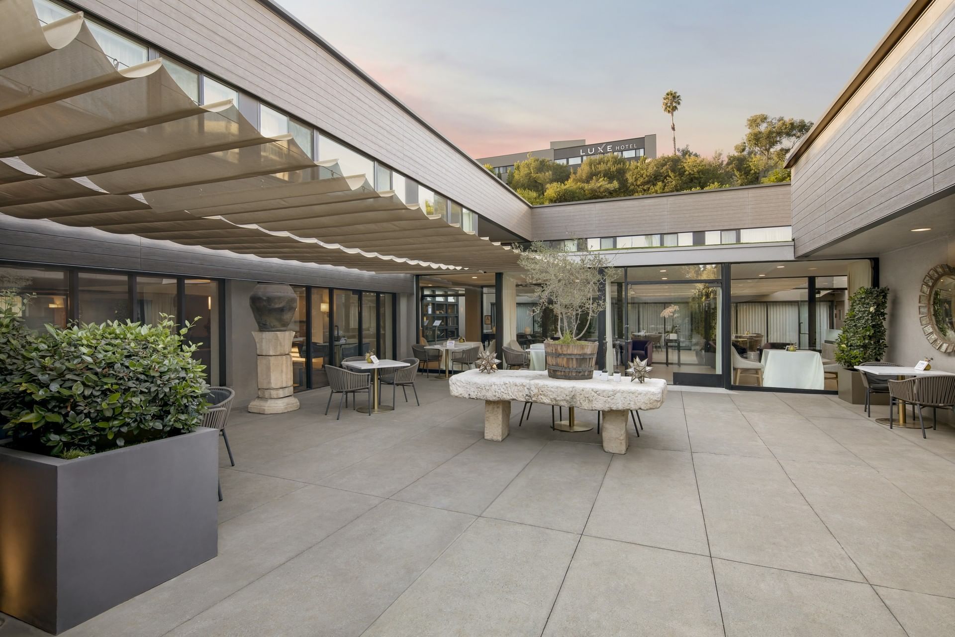 About Us | Hotel on Sunset Blvd | Luxe Hotel