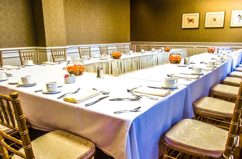 U-shaped table arranged in Cedar Springs at Warwick Melrose Dallas
