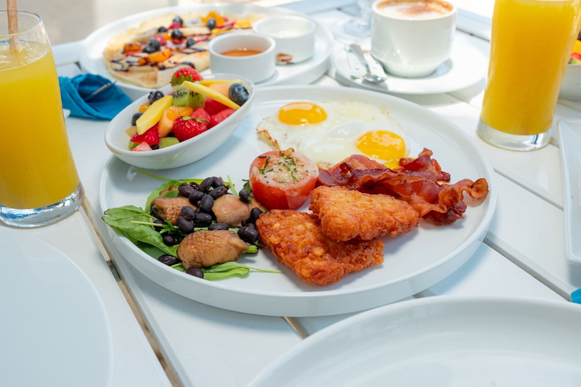 Beachfront Dining in Aruba | Passions on the Beach & Horizons Lounge