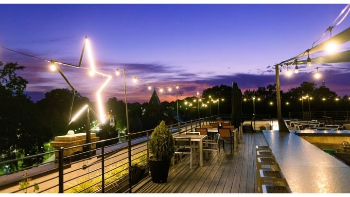 Catbird Rooftop Terrace Farmville | Hotel Weyanoke