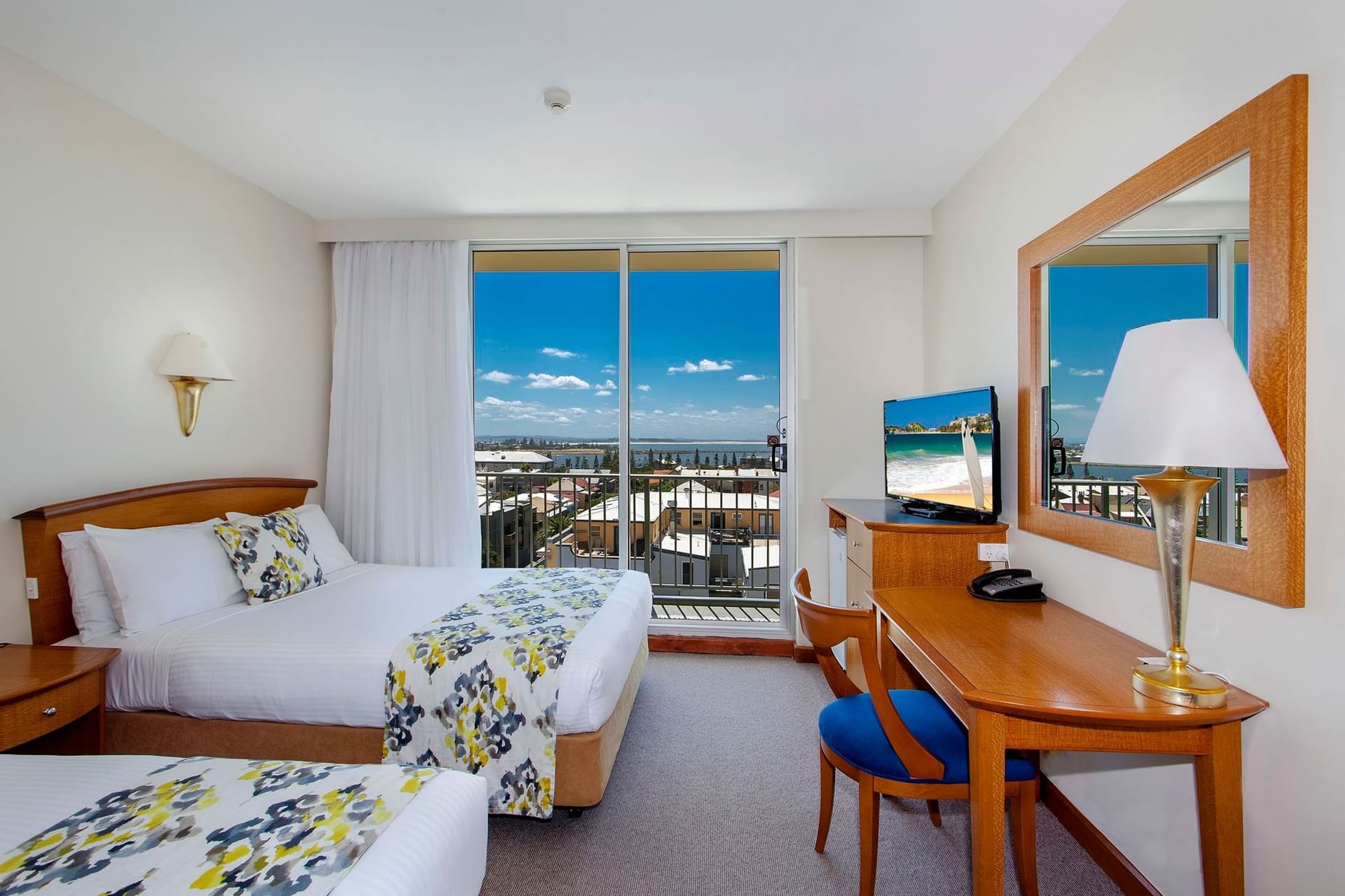 Harbour View | Harbour View Hotel in Newcastle, Australia