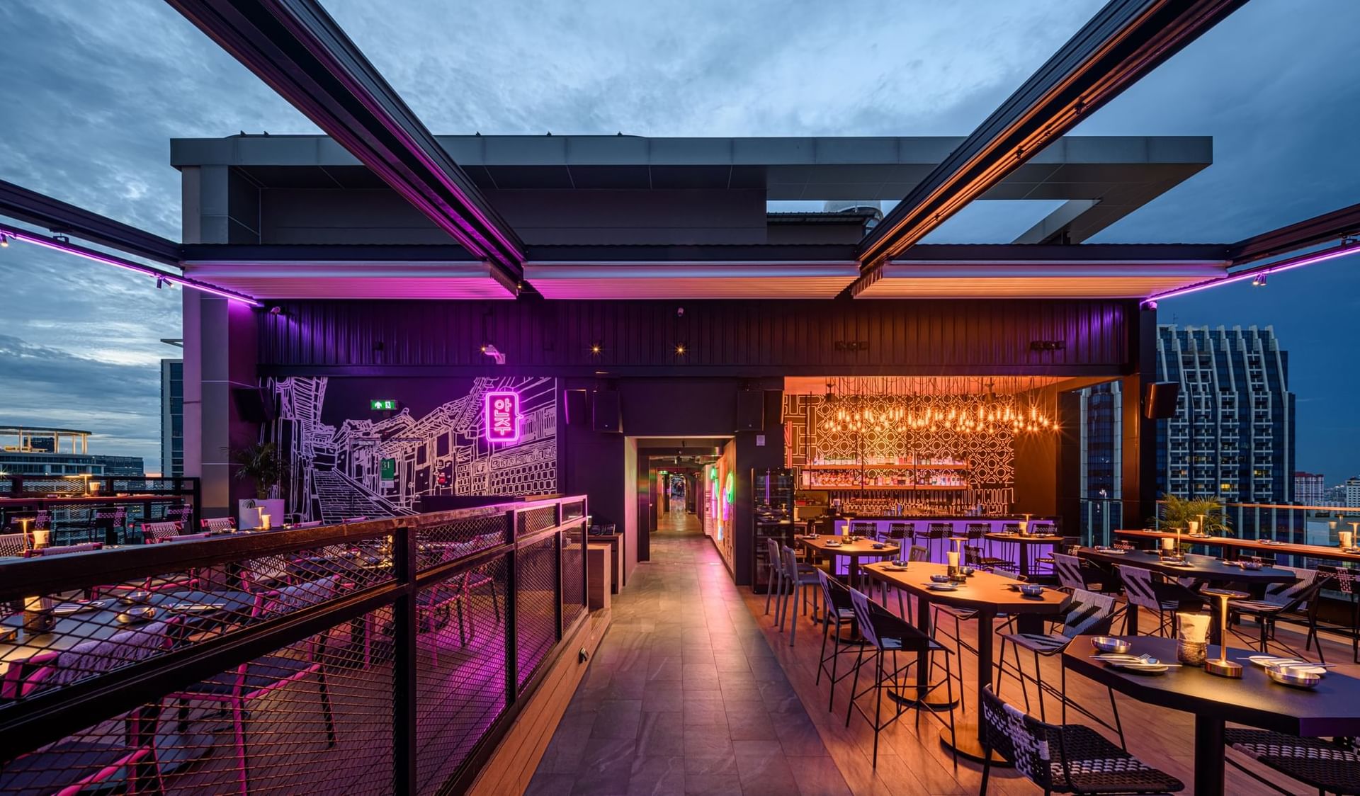 ANJU Korean Rooftop Bar | Sindhorn Midtown Hotel Bangkok