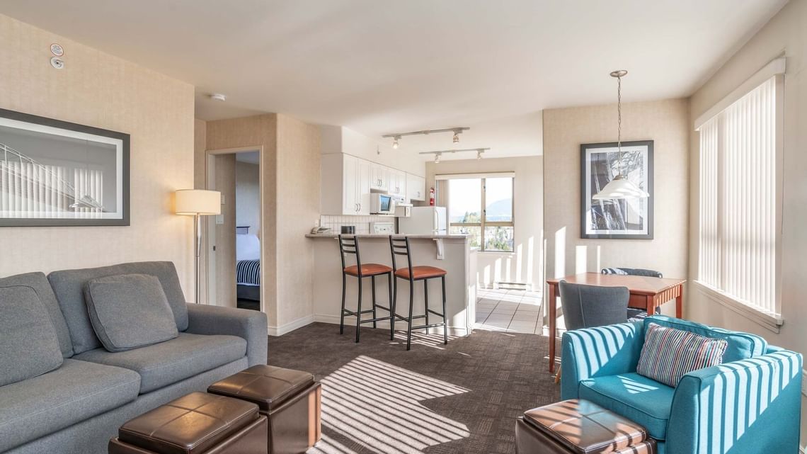 Standard Suite, 1 King Bed, Sofa Bed, Kitchen, View | Sandman Surrey ...