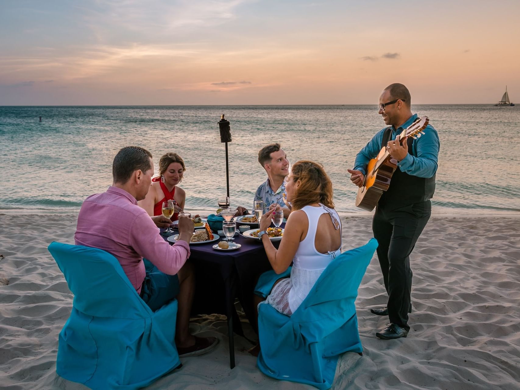 Eagle Beach Dining | MVC Aruba: Breakfast to Sunset