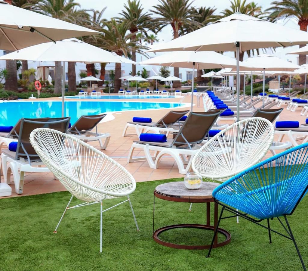 Coco Pool Bar | Bars In Corralejo