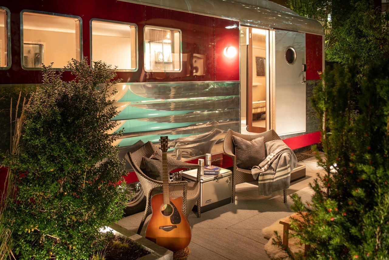 Themed Hotel Rooms - Backstage at the Verb