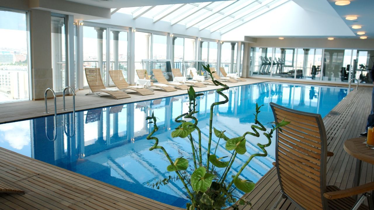 Spa Hotel Istanbul with indoor pool | WOW Istanbul Hotel Health Club