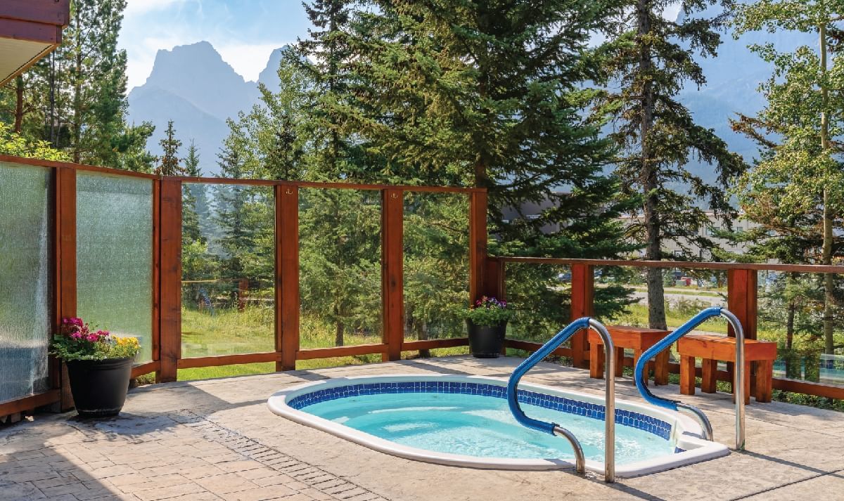 Canmore Accommodations with Kitchens - Falcon Crest Lodge
