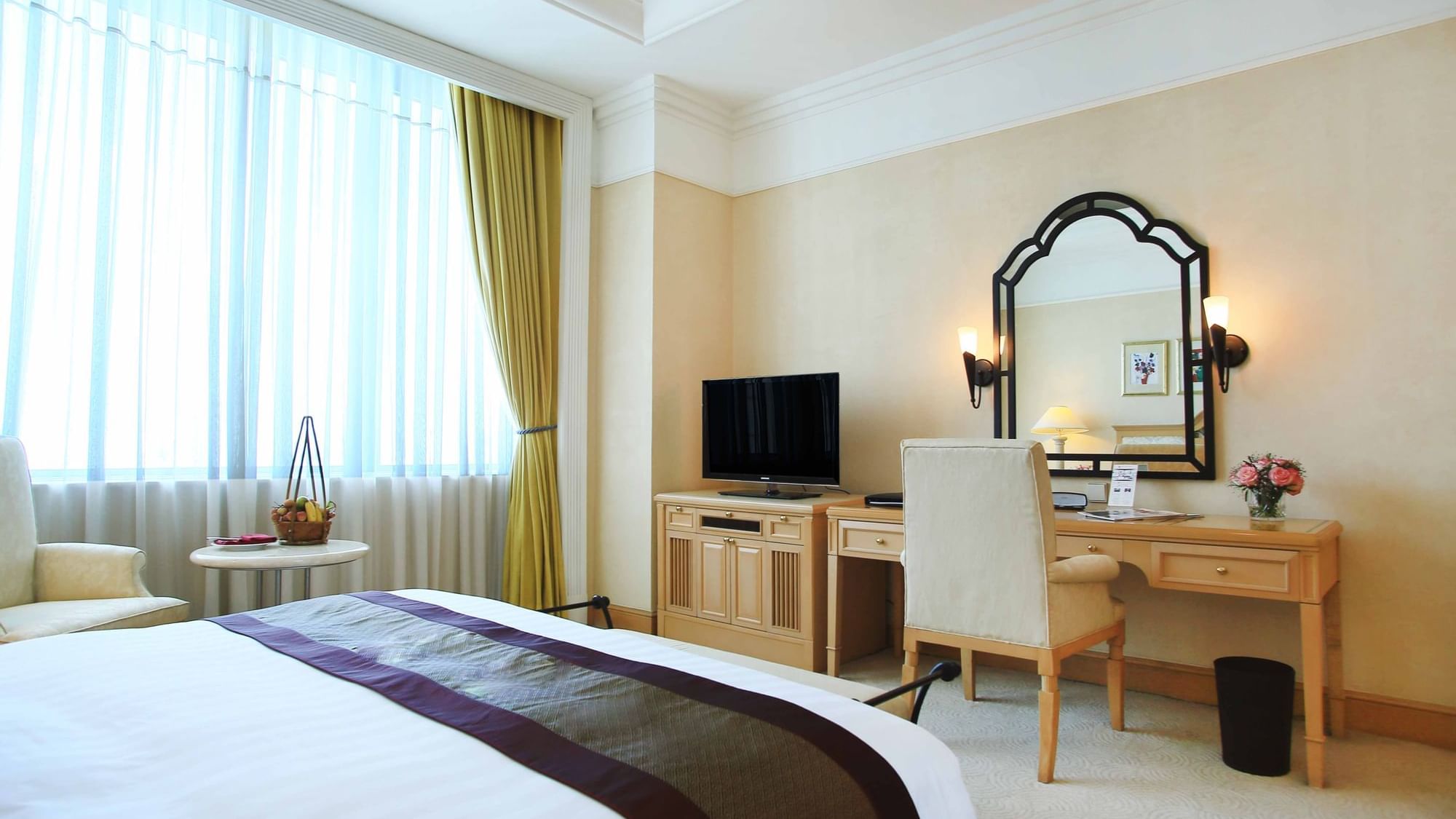 Senator Suite | Accommodation Hanoi Vietnam | Luxury Hotel Hanoi