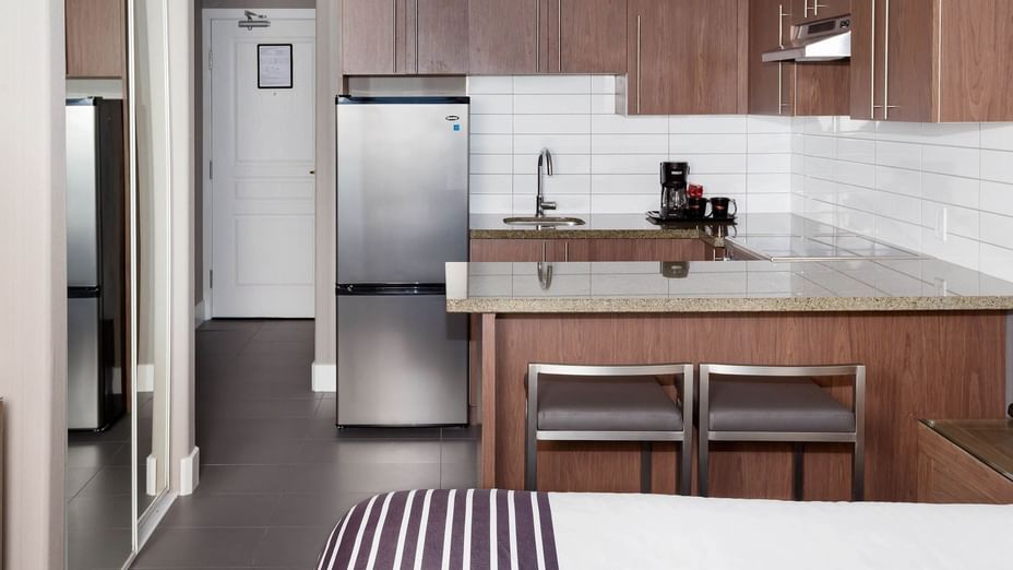 Studio Suite, 1 Double Bed, Kitchen | Sandman Langley Hotel Rooms