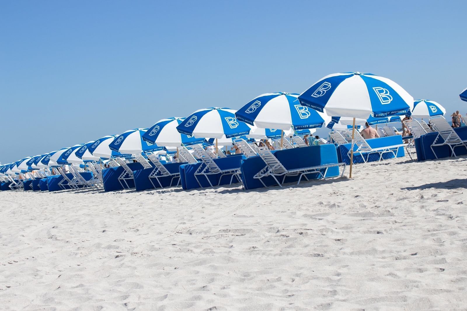 South Beach Pool on Rooftop | Berkeley Shore Hotel