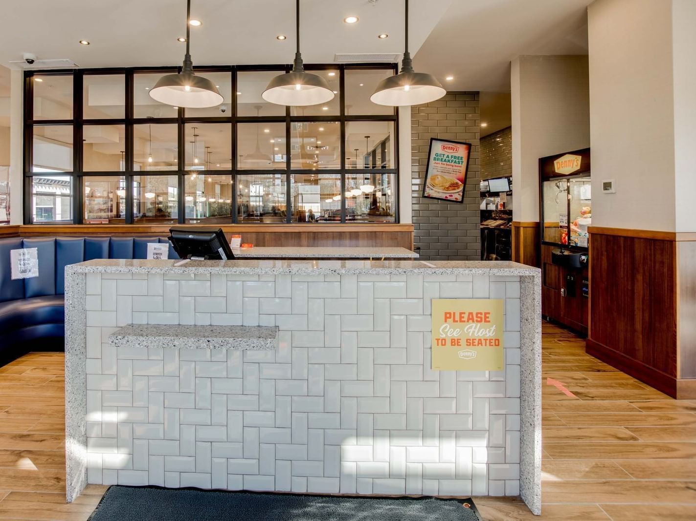 Saskatoon Restaurants at Sandman Signature Saskatoon South Hotel