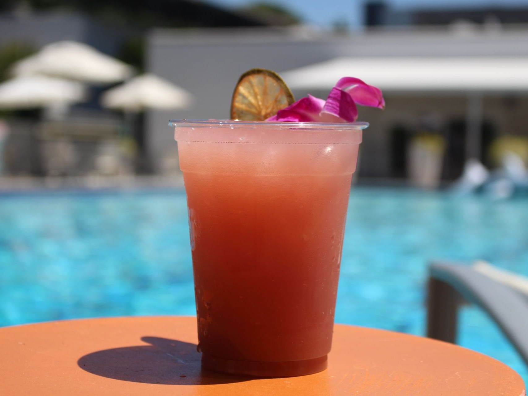 Poolside Dining Anaheim | Anaheim Hotel