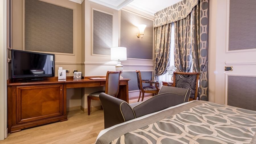 CLASSIC QUEEN ROOM | Grand Visconti Palace Milano