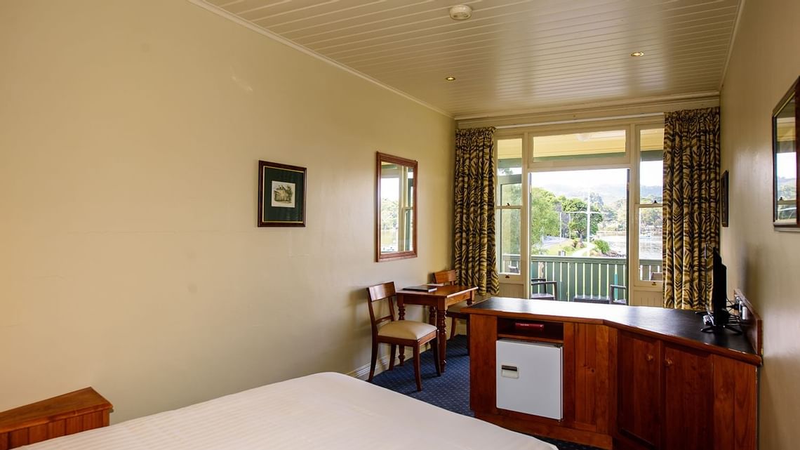 Strahan Accommodation | West Coast Tasmania