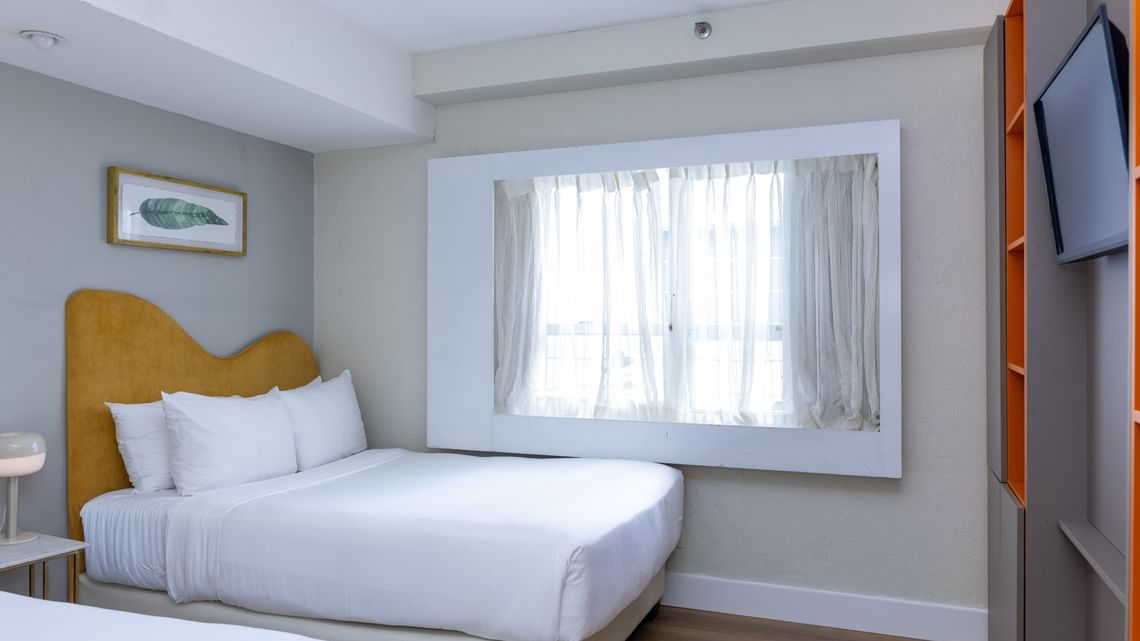 Studio Double | Miami Beach Hotel Rooms & Suites