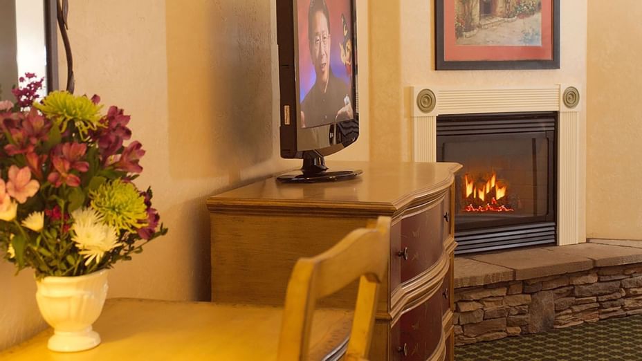 Room - Detail page | Moonstone Hotels - Oregon Garden Resort