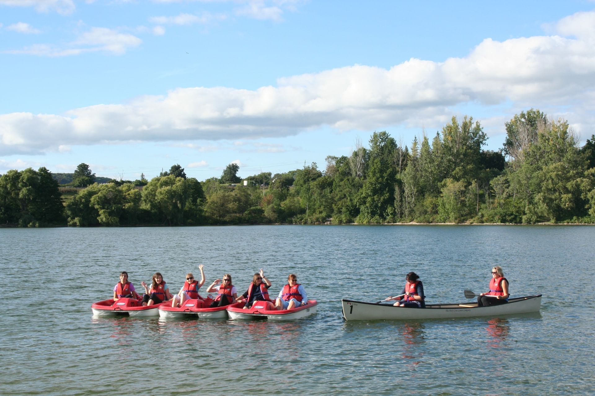 Waterfront Hotel Downtown Burlington - Hotels in Burlington Canada