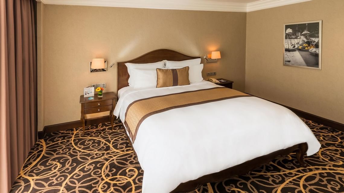 Club Grand Deluxe Executive Suite | Eastin Grand Hotel Saigon