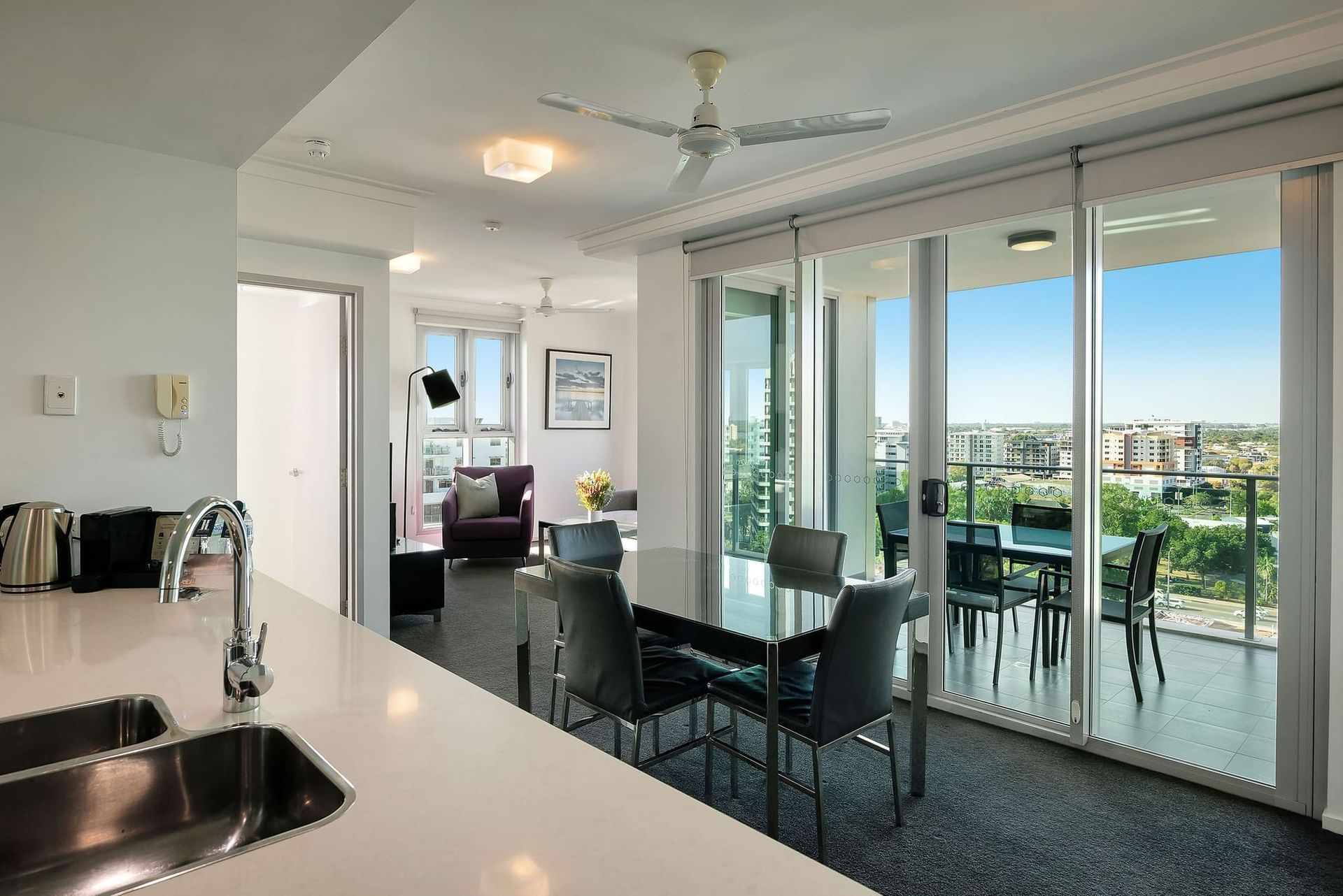 Long Term Accommodation Darwin CBD | H on Mitchell Hotel