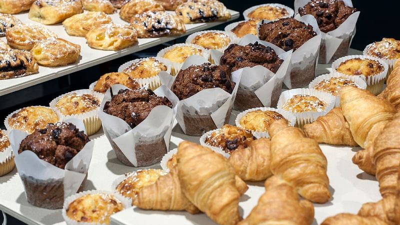 Waterfront Dining | Novotel Geelong Beach Restaurants