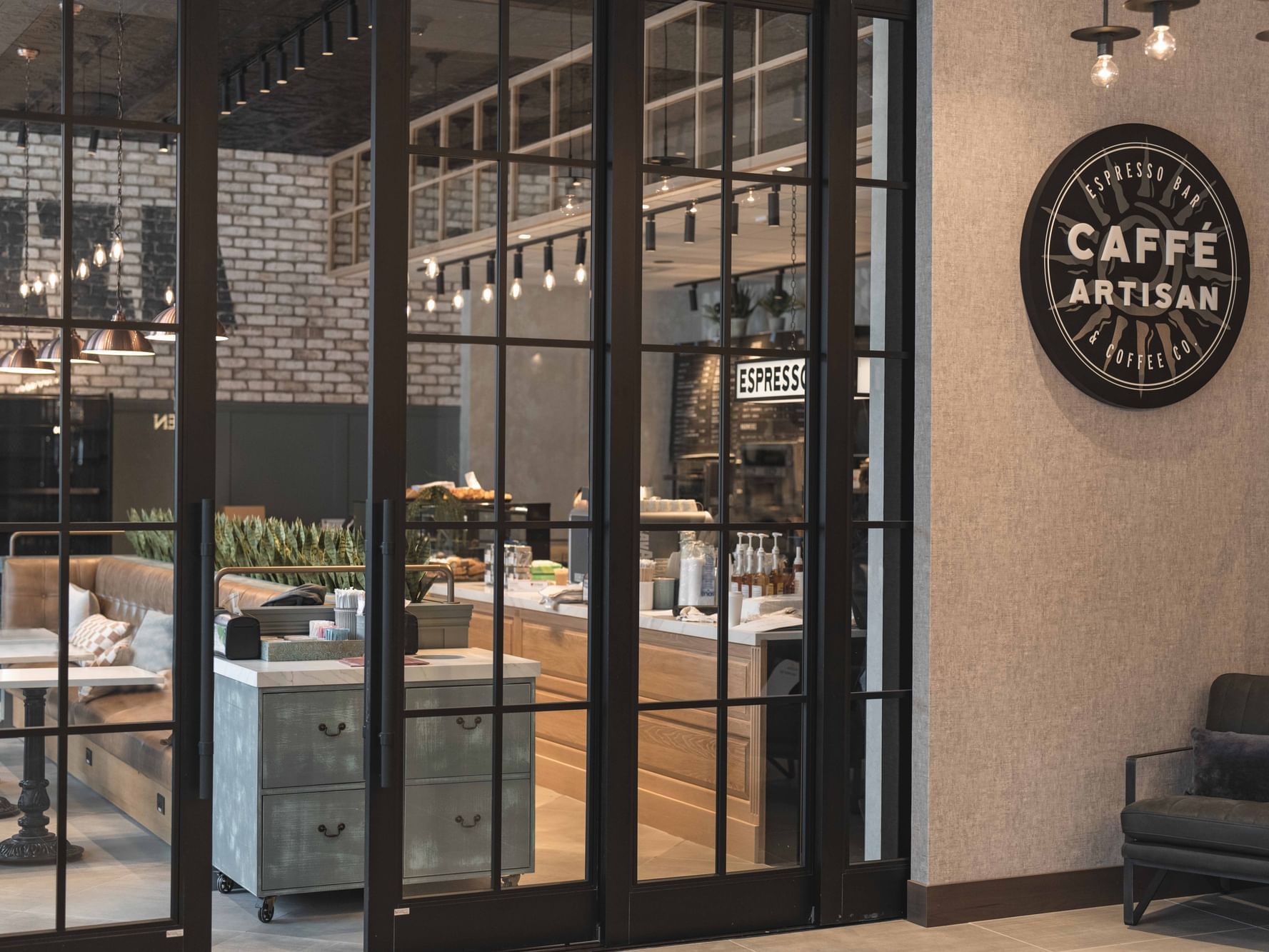 Restaurants in Salem, NH – The Artisan Hotel